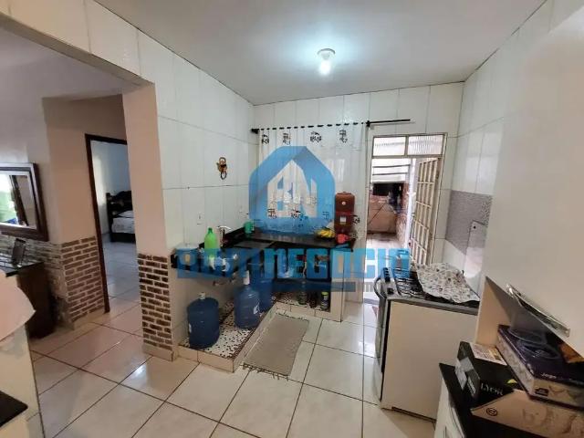 Casa / Sobrado para Venda em Governador Valadares/MG Cardo 3 Quartos