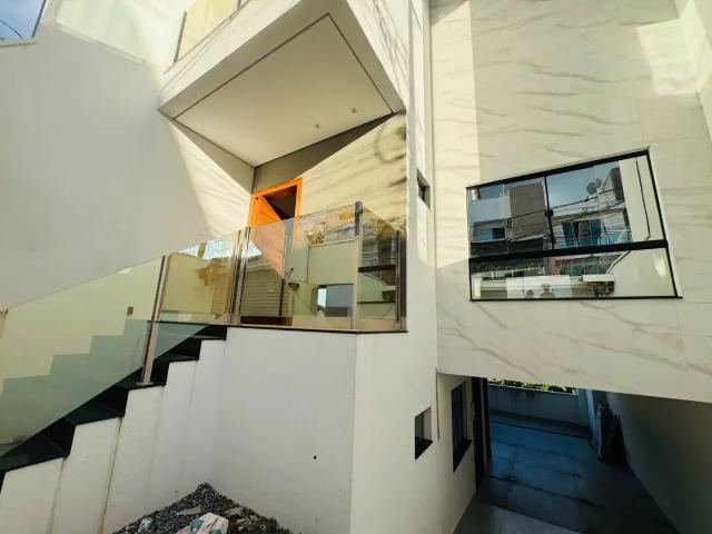 Casa / Sobrado para Venda em Governador Valadares/MG Grã Duquesa 3 Quartos