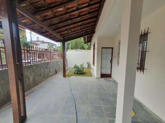 Casa / Sobrado para Venda em Governador Valadares/MG Ilha dos Araújos 3 Quartos