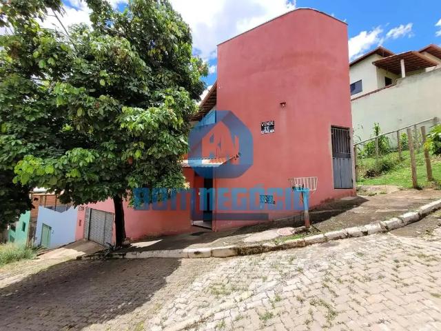 Casa / Sobrado para Venda em Governador Valadares/MG Jardim Alvorada 2 Quartos