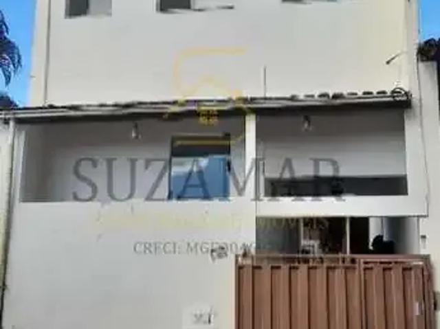 Casa / Sobrado para Venda em Governador Valadares/MG Jardim do Trevo 2 Quartos