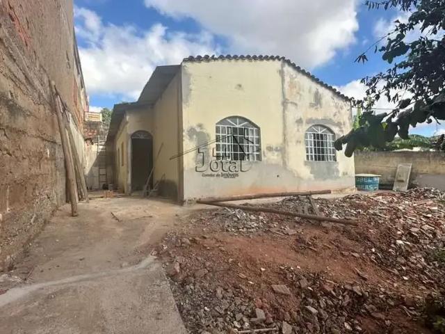 Casa / Sobrado para Venda em Governador Valadares/MG Jardim Pérola 4 Quartos