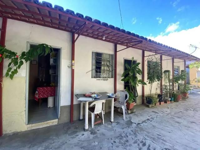 Casa / Sobrado para Venda em Governador Valadares/MG Lourdes 5 Quartos