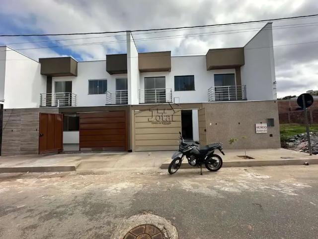 Casa / Sobrado para Venda em Governador Valadares/MG Parque Olímpico II 3 Quartos