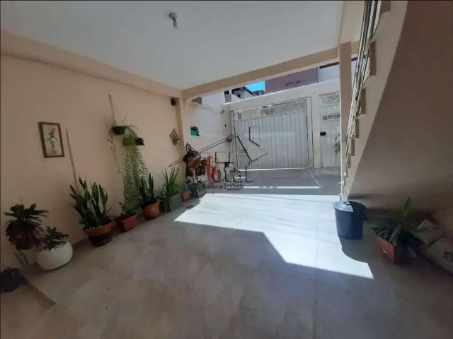 Casa / Sobrado para Venda em Governador Valadares/MG São Paulo 3 Quartos