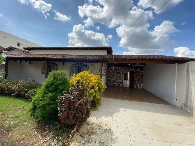 Casa / Sobrado para Venda em Governador Valadares/MG Vila Bretas 4 Quartos