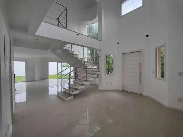 Casa / Sobrado para Venda em Gravataí/RS Alphaville 3 Quartos