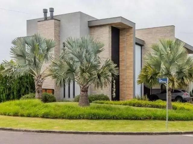 Casa / Sobrado para Venda em Gravataí/RS Alphaville 4 Quartos