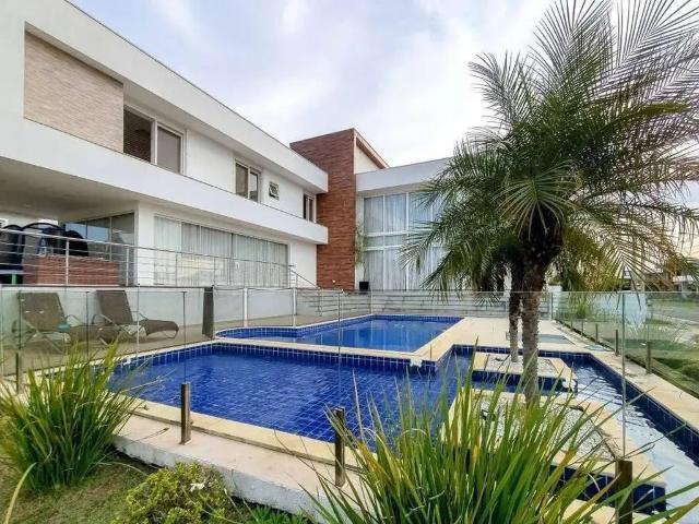 Casa / Sobrado para Venda em Gravataí/RS Alphaville 4 Quartos