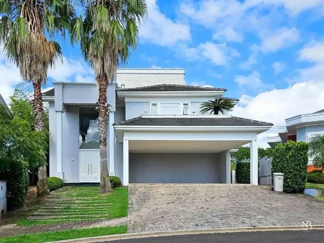 Casa / Sobrado para Venda em Gravataí/RS Alphaville 4 Quartos