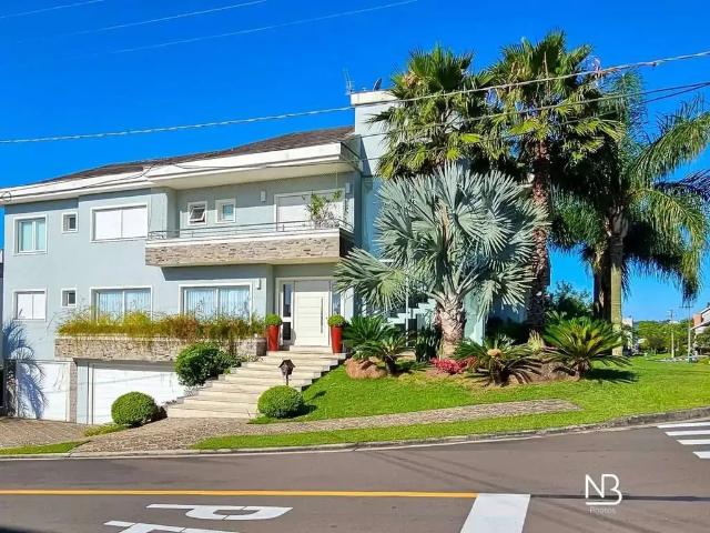 Casa / Sobrado para Venda em Gravataí/RS Alphaville 5 Quartos