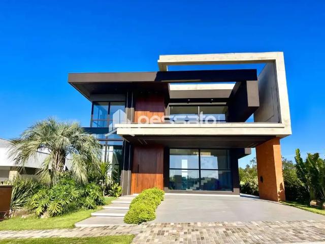 Casa / Sobrado para Venda em Gravataí/RS Barro Vermelho 3 Quartos