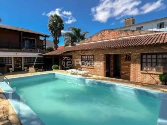 Casa / Sobrado para Venda em Gravataí/RS Centro 4 Quartos