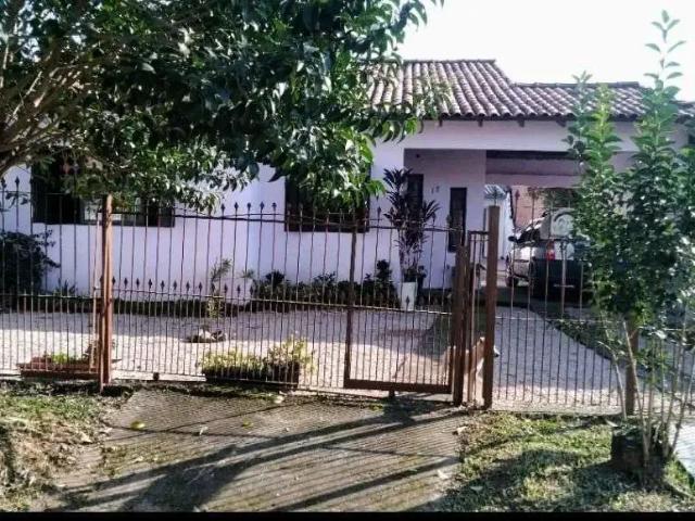 Casa / Sobrado para Venda em Gravataí/RS Centro 4 Quartos