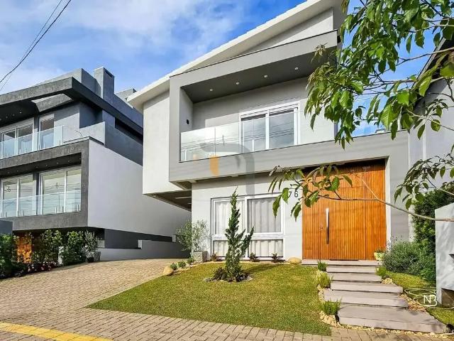 Casa / Sobrado para Venda em Gravataí/RS Centro 4 Quartos