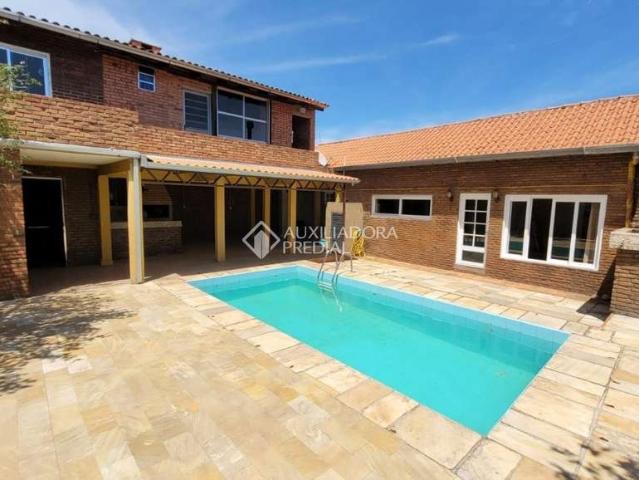 Casa / Sobrado para Venda em Gravataí/RS Centro 5 Quartos