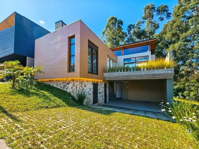 Casa / Sobrado para Venda em Gravataí/RS Centro 3 Quartos
