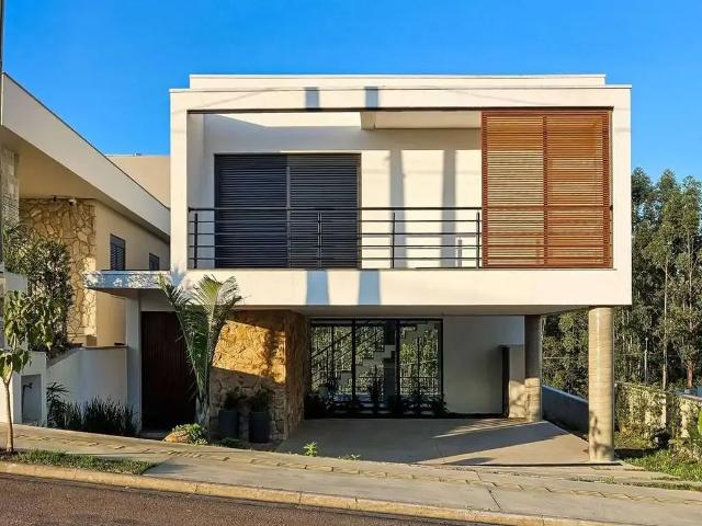 Casa / Sobrado para Venda em Gravataí/RS Centro 3 Quartos