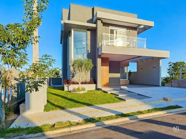 Casa / Sobrado para Venda em Gravataí/RS Centro 3 Quartos