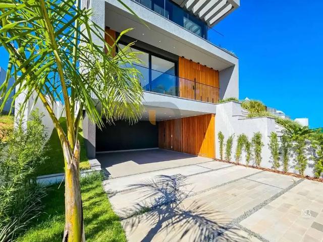 Casa / Sobrado para Venda em Gravataí/RS Centro 3 Quartos