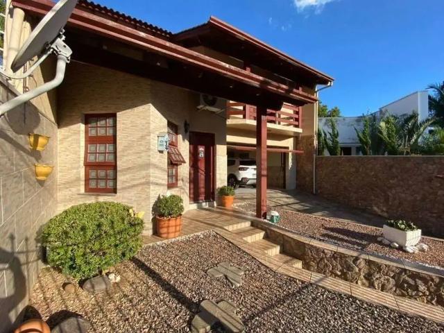 Casa / Sobrado para Venda em Gravataí/RS Dom Feliciano 3 Quartos