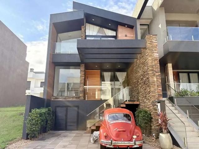 Casa / Sobrado para Venda em Gravataí/RS Jansen 3 Quartos