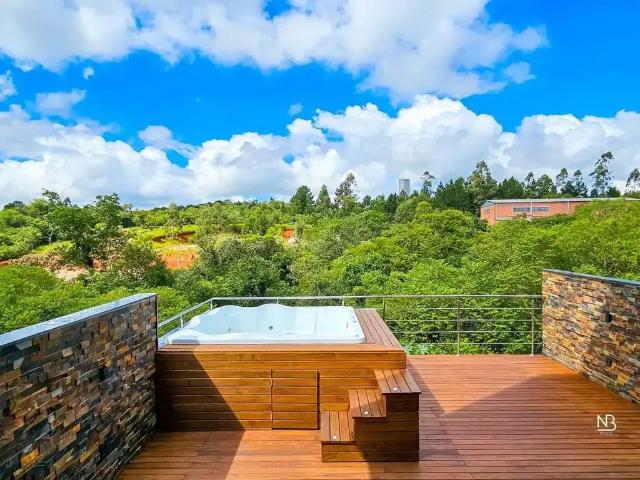 Casa / Sobrado para Venda em Gravataí/RS Jansen 3 Quartos