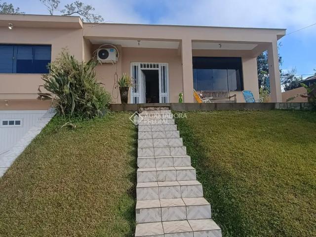 Casa / Sobrado para Venda em Gravataí/RS Parque Itacolomi 3 Quartos