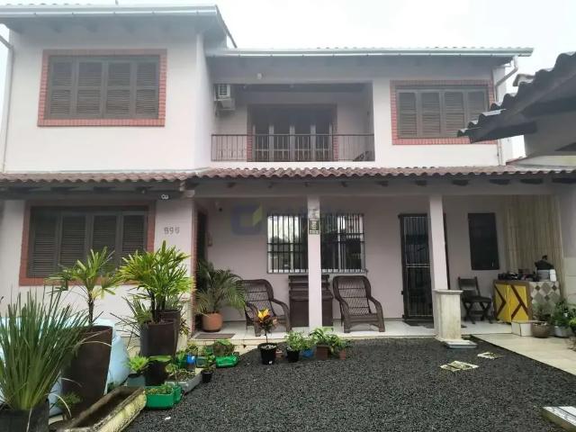 Casa / Sobrado para Venda em Gravataí/RS São Jerônimo 4 Quartos
