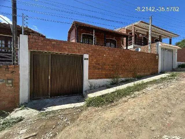 Casa / Sobrado para Venda em Gravatá/PE Cruzeiro 3 Quartos