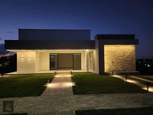 Casa / Sobrado para Venda em Gravatá/PE Ebenezer 4 Quartos