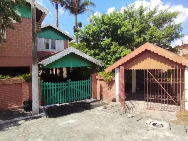 Casa / Sobrado para Venda em Gravatá/PE Porta Florada 3 Quartos