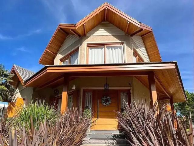 Casa / Sobrado para Venda em Gramado/RS Carniel 4 Quartos