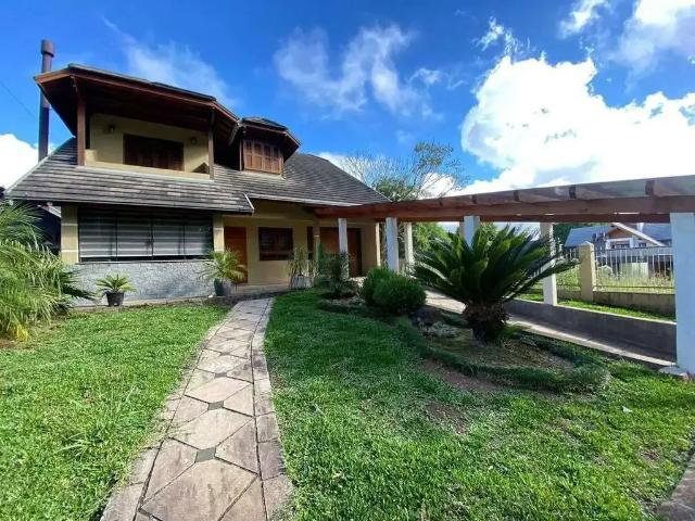 Casa / Sobrado para Venda em Gramado/RS Carniel 3 Quartos