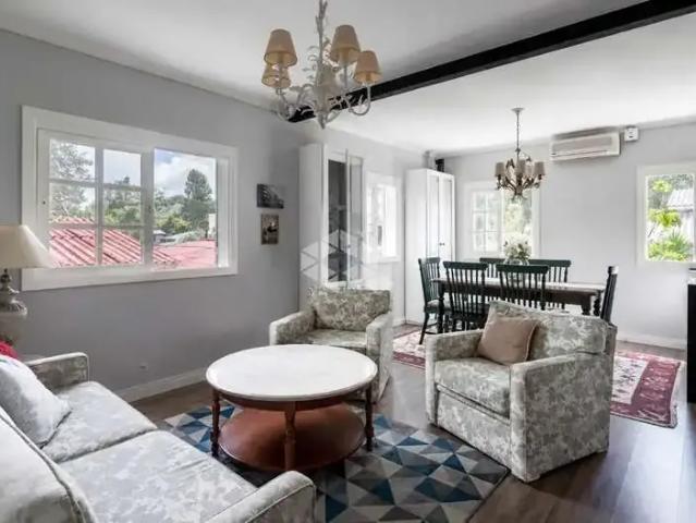 Casa / Sobrado para Venda em Gramado/RS Centro 3 Quartos