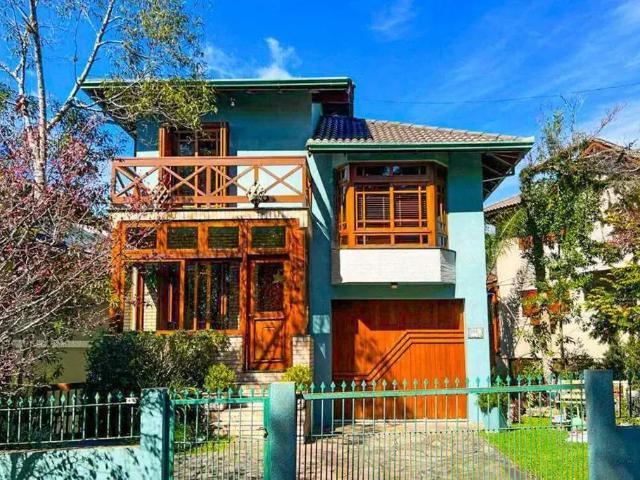 Casa / Sobrado para Venda em Gramado/RS Floresta 3 Quartos
