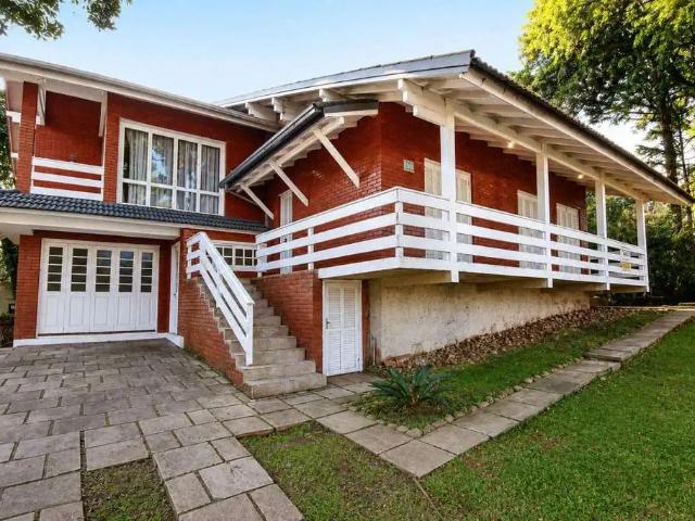 Casa / Sobrado para Venda em Gramado/RS Ipê Amarelo 4 Quartos