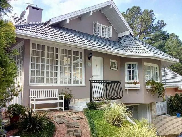 Casa / Sobrado para Venda em Gramado/RS Planalto 4 Quartos