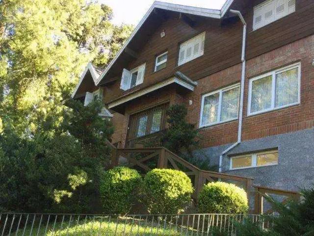 Casa / Sobrado para Venda em Gramado/RS Planalto 5 Quartos