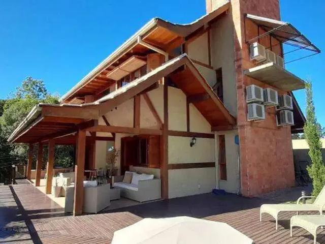 Casa / Sobrado para Venda em Gramado/RS Vila Suiça 4 Quartos