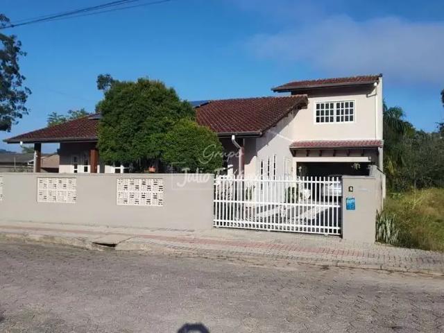 Casa / Sobrado para Venda em Guabiruba/SC Centro 3 Quartos