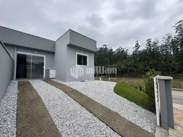 Casa / Sobrado para Venda em Guabiruba/SC Lageado Baixo 3 Quartos