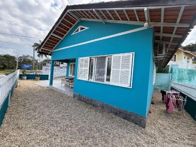 Casa / Sobrado para Venda em Guabiruba/SC São Pedro 3 Quartos