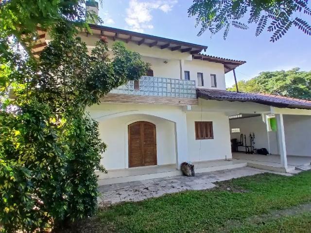 Casa / Sobrado para Venda em Guaíba/RS Alegria 3 Quartos