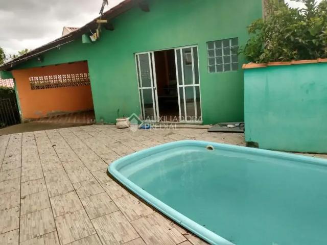 Casa / Sobrado para Venda em Guaíba/RS Alegria 3 Quartos