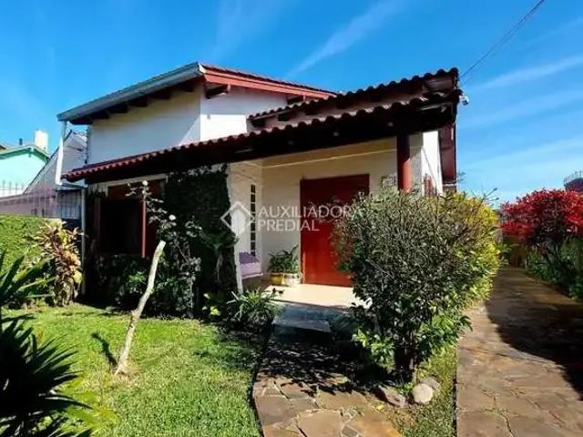 Casa / Sobrado para Venda em Guaíba/RS Alvorada 3 Quartos