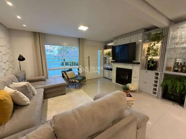Casa / Sobrado para Venda em Guaíba/RS Centro 3 Quartos