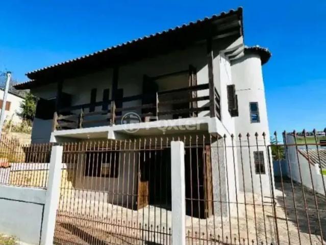 Casa / Sobrado para Venda em Guaíba/RS Coronel Nassuca 4 Quartos
