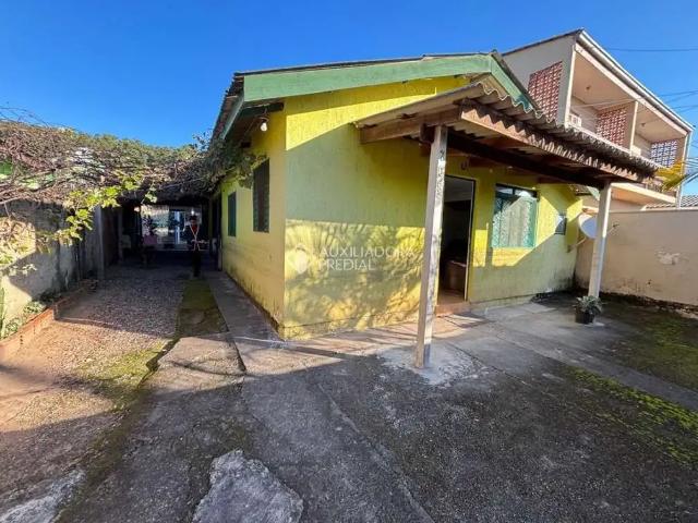 Casa / Sobrado para Venda em Guaíba/RS Jardim Santa Rita 4 Quartos