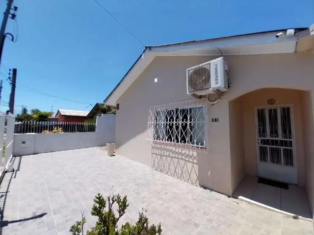 Casa / Sobrado para Venda em Guaíba/RS Jardim Santa Rita 3 Quartos